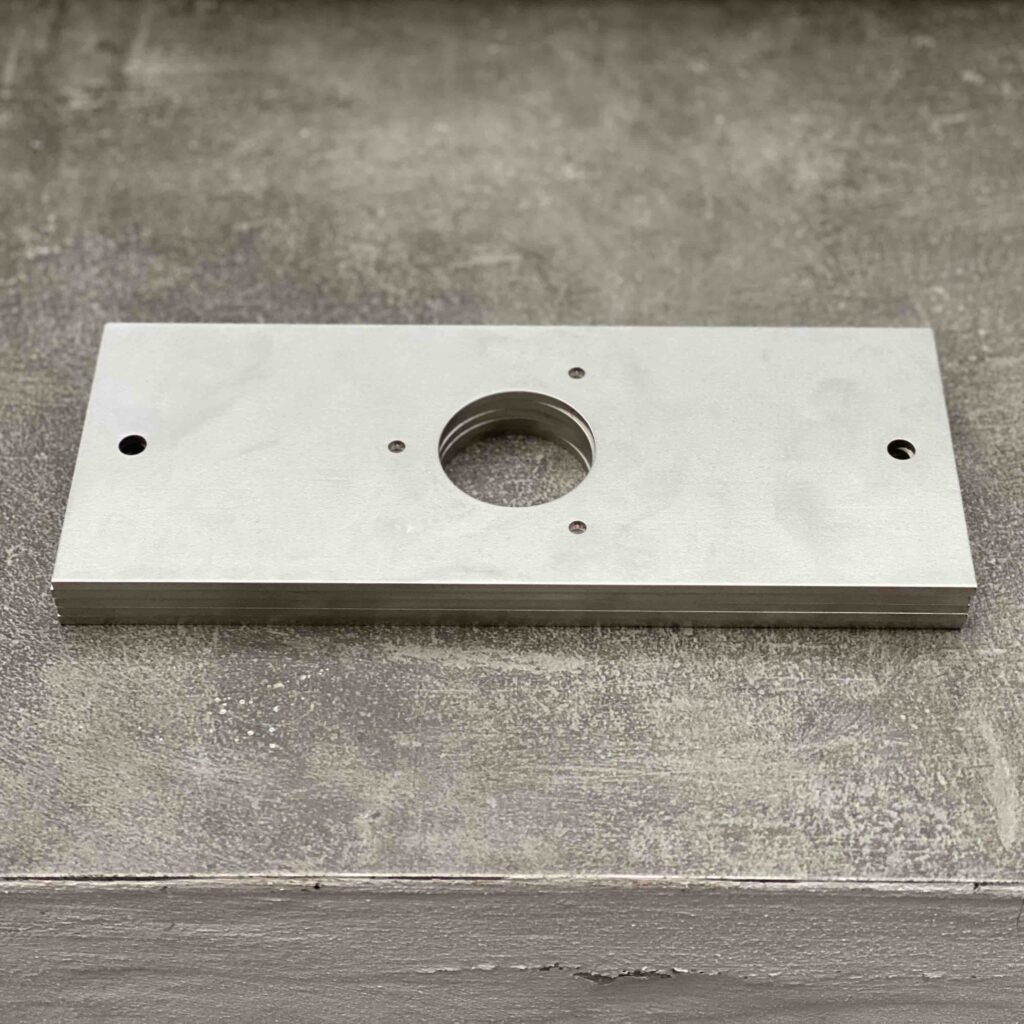 Erdspiesse Flansche und Erdstücke für Aussenlampen