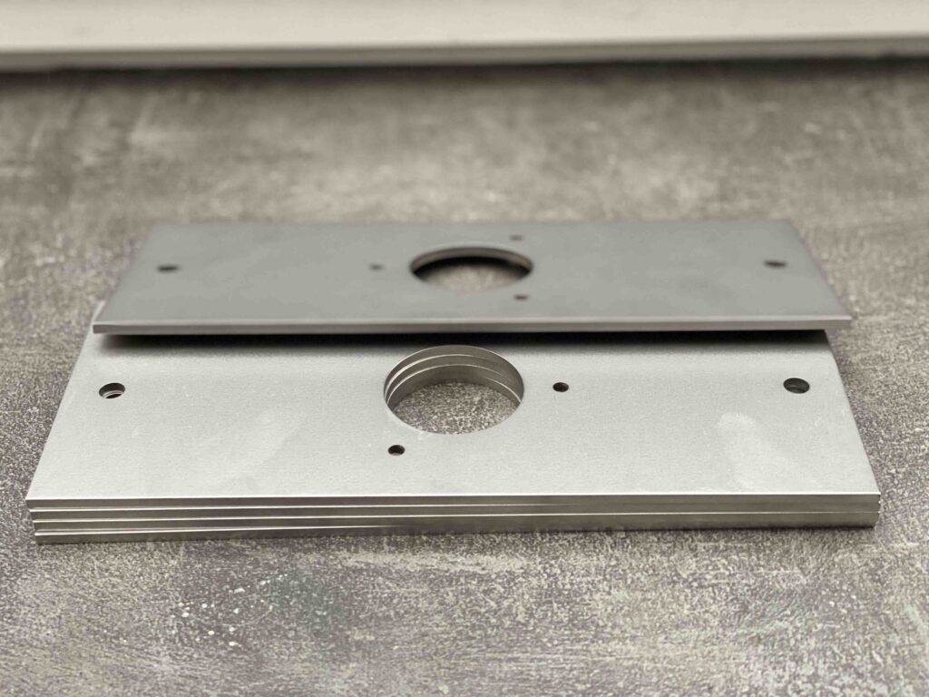 Edelstahl Flanschplatte Sonderanfertigung | Gartenleuchten