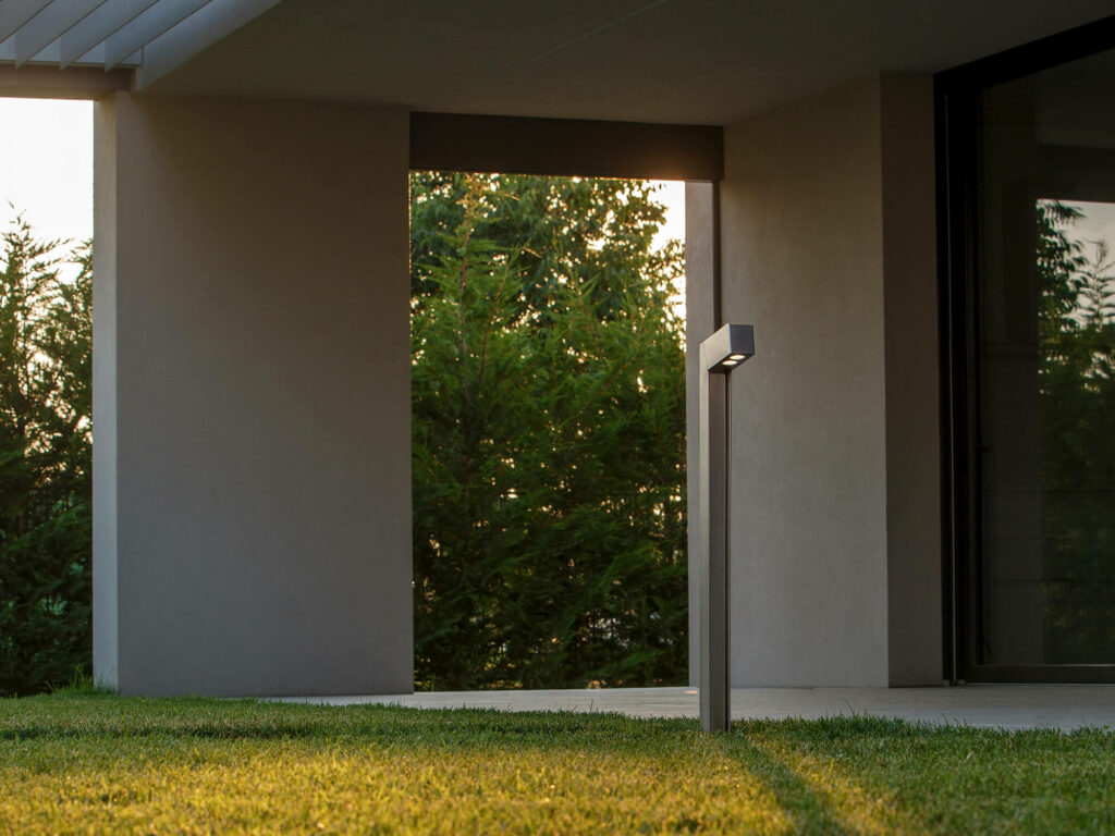 Moderne Edelstahl LED Wegleuchte | Gartenleuchten.de