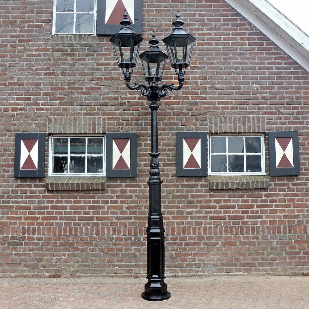 Exklusive Laternen und Kandelaber für außen, Parklaternen und mehr
